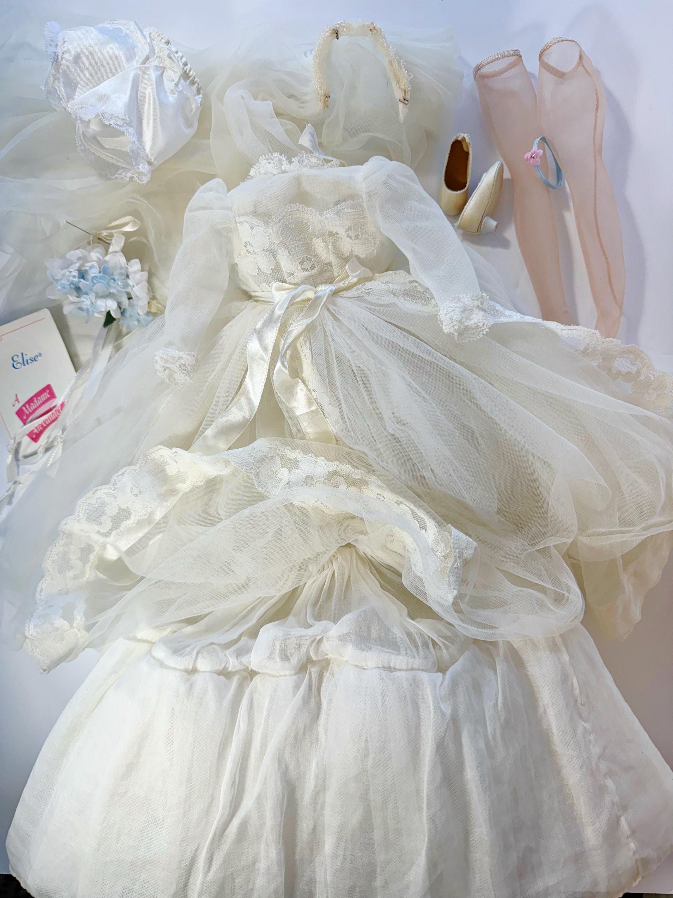 Vintage Elise Bride Madam Alexander 17” Doll With Blond Hair and Blue ...