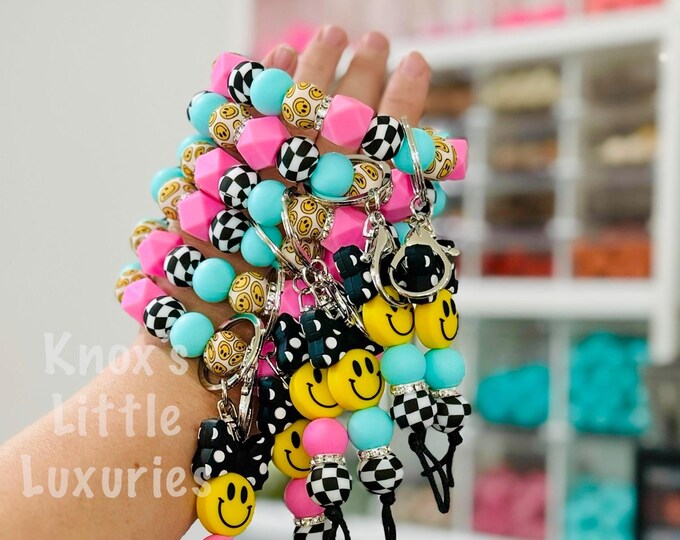 Retro Happy Face Wristlet Keychain | Cute Keychain | Retro Keychain - Etsy