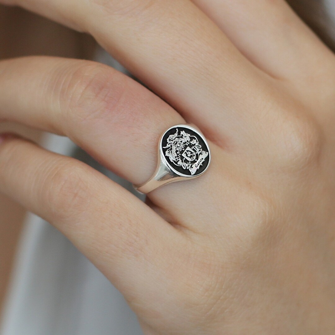 Personalized Family Crest Signet Ring Coat of Arms - Etsy