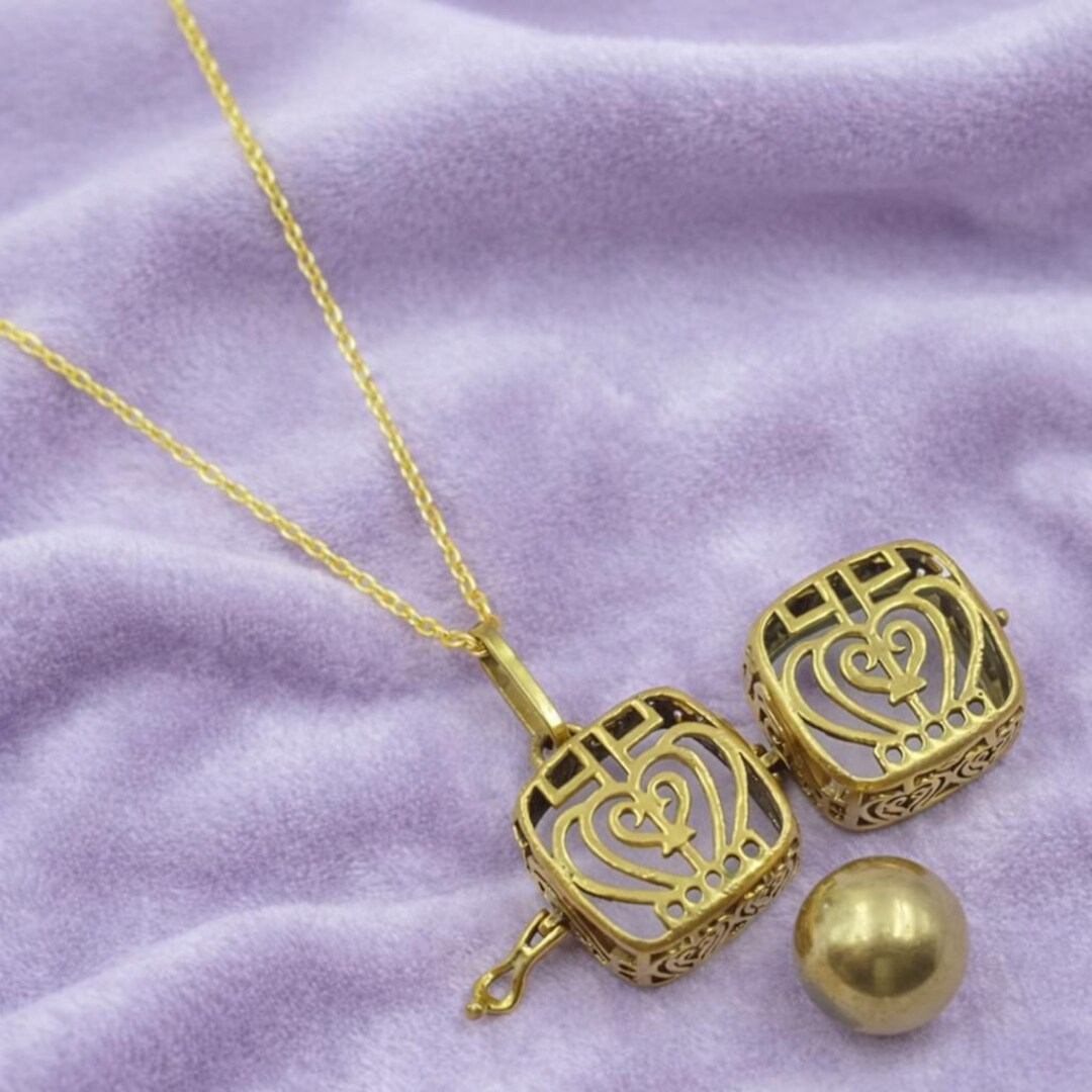 Vintage Gold Prayer Box Necklace, Sphere Locket Pendant, Secret Message ...