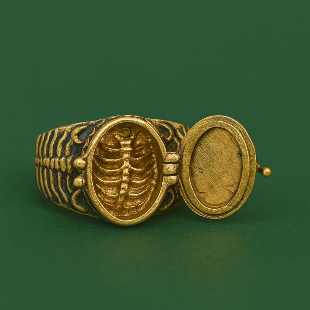 Skeleton Poison Locket Ring, Gothic Secret Compartment Ring, Vintage ...