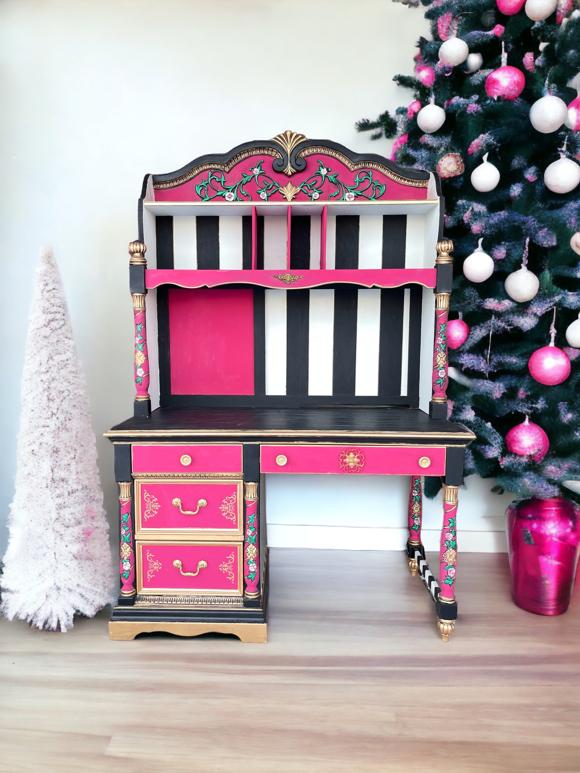 Broyhill Desk With Hutch, Harlequin and Stripes Desk and Hutch ...