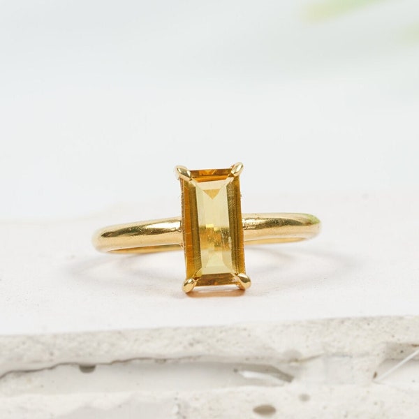 November Birthstone Ring - Etsy