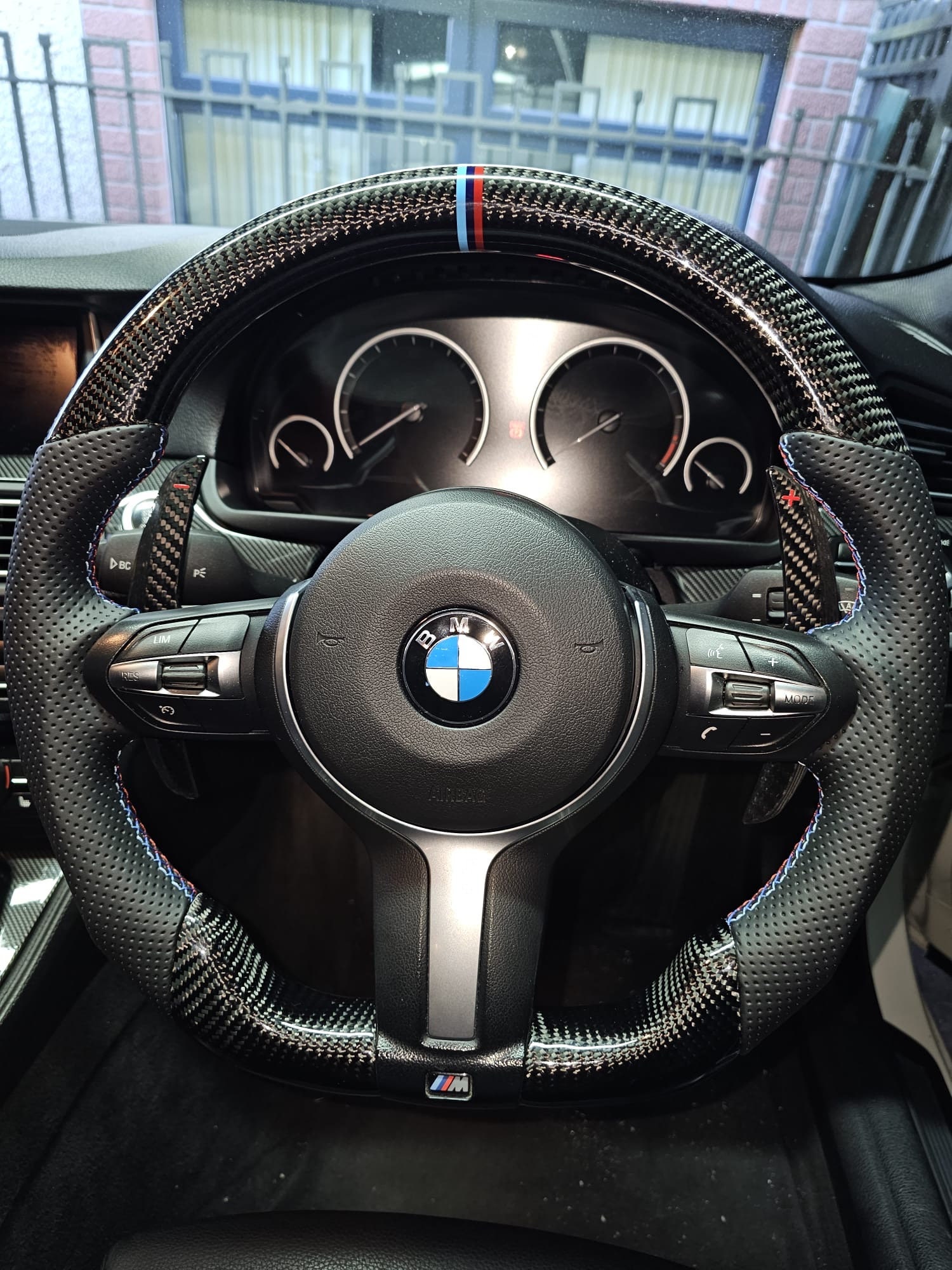 BMW Flat Bottom Steering Wheel, Carbon Fibre Steering Wheel, Centre ...