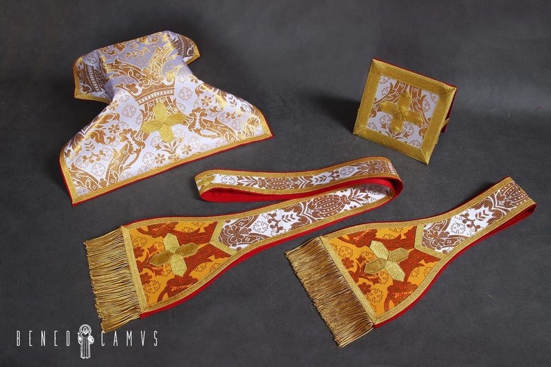 Roman White Gold Chasuble Vestment - Etsy