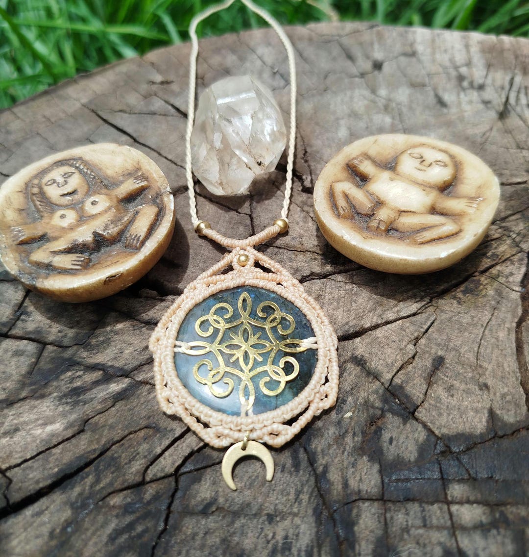 Macrame Labradorite and Symbol Necklace - Etsy