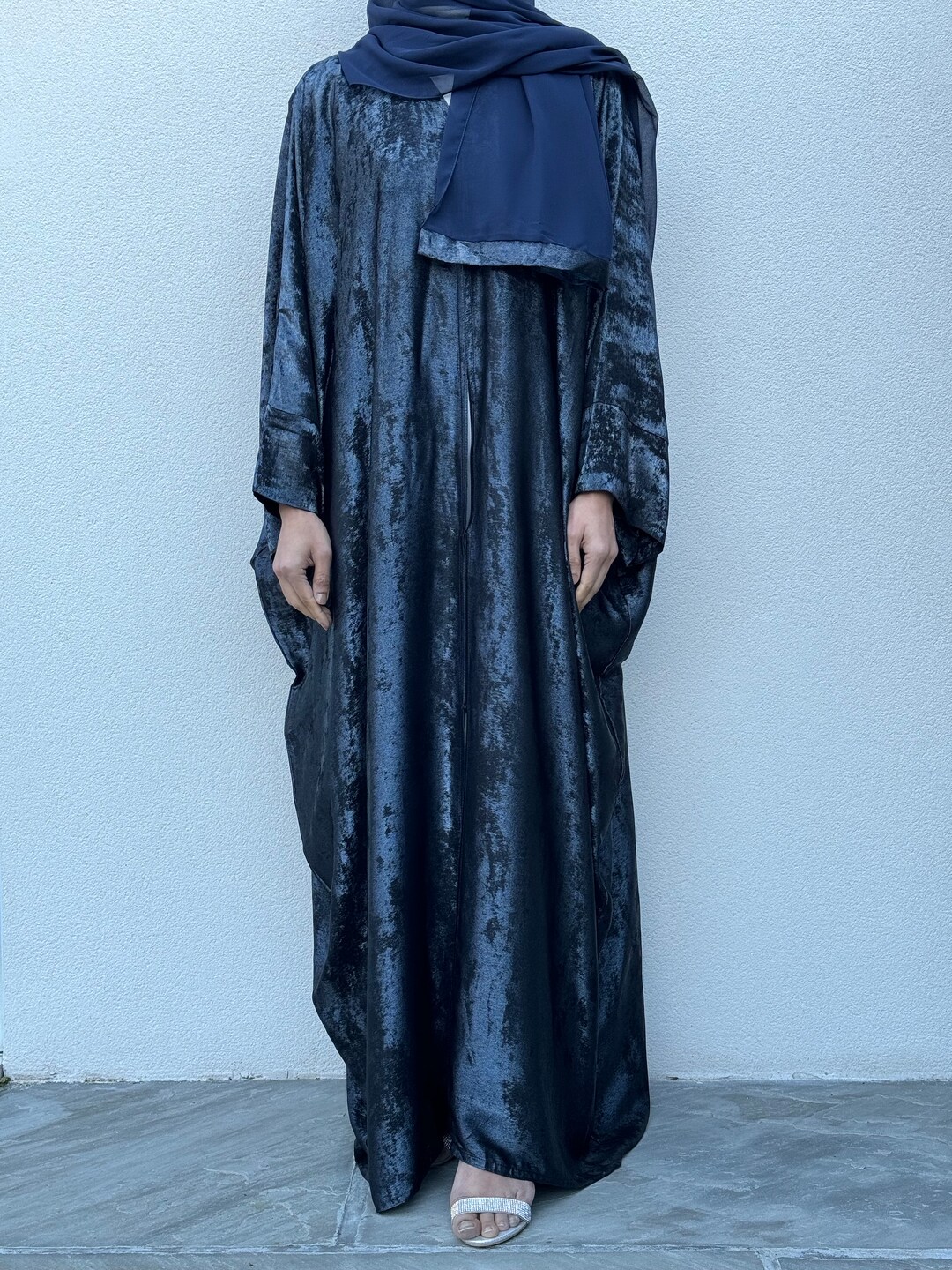 Luxury Emirati Metallic Open Butterfly Abaya With Hijab Scarf Khaki ...