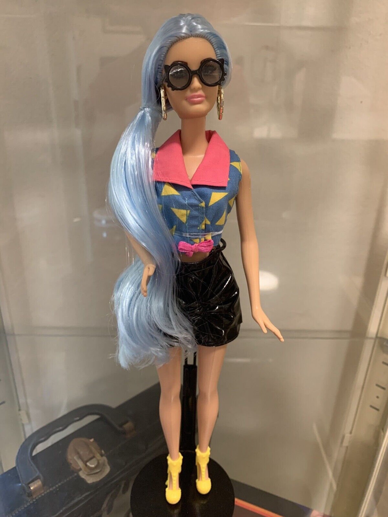 Mattel Barbie Extra Fashion Wheel Doll Skipper Face/ Blue Hair restyled ...