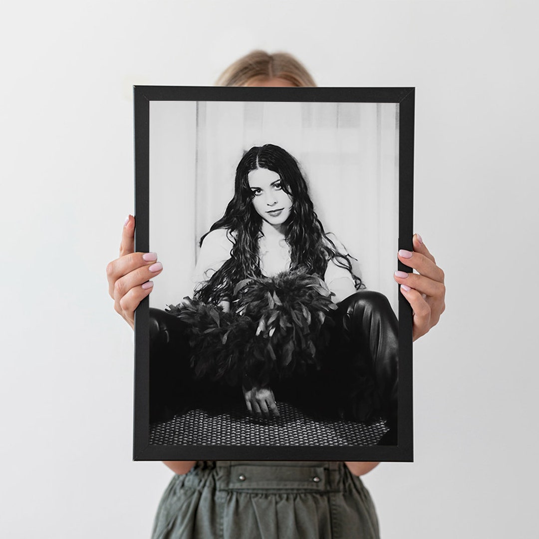 Alanis Morissette Sitting on Floor Black and White Poster, A4 A3 A2 A1 ...