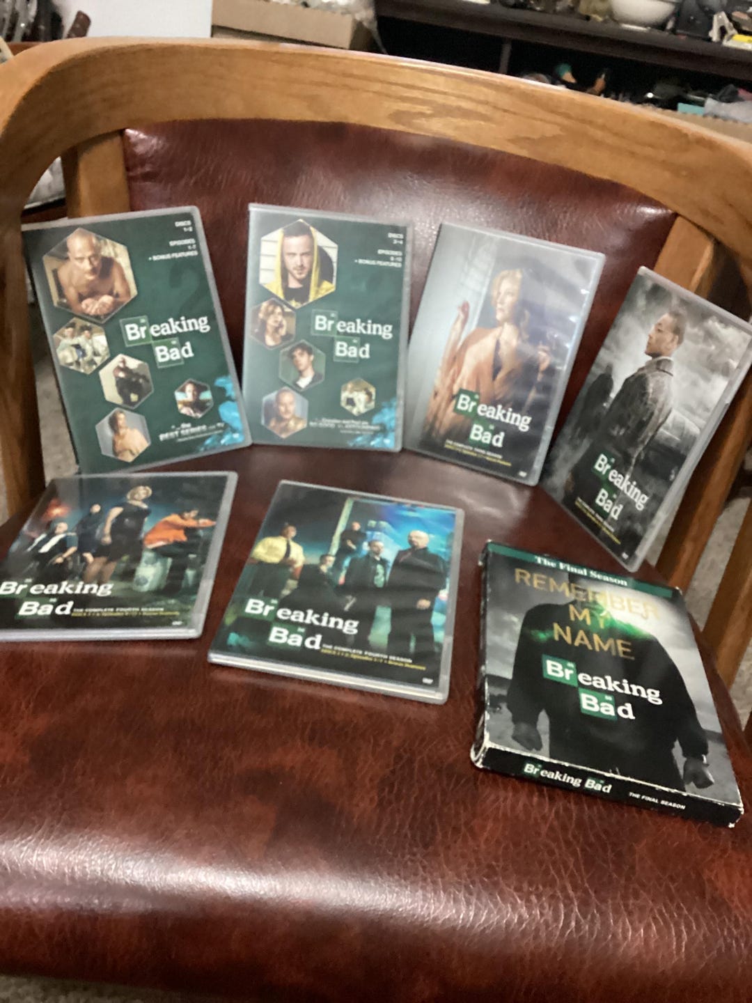 DVD Breaking Bad Dvd,s Season 2, 3, 4 and the Final Season. Four Discs ...