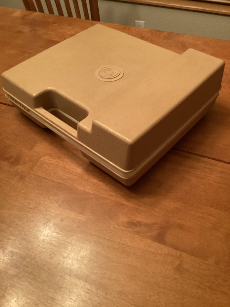 Fisher Price Vintage Brown Record Player Model 825. Excellent Condition ...