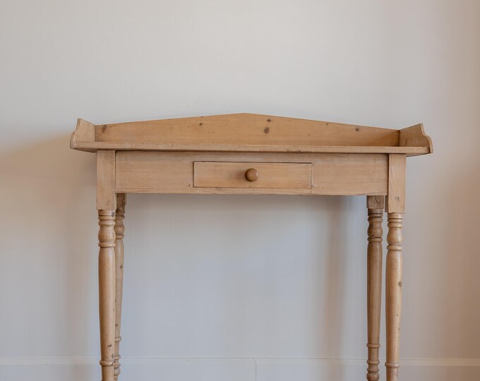 Pine Corner Entryway, Desk, Table - Etsy