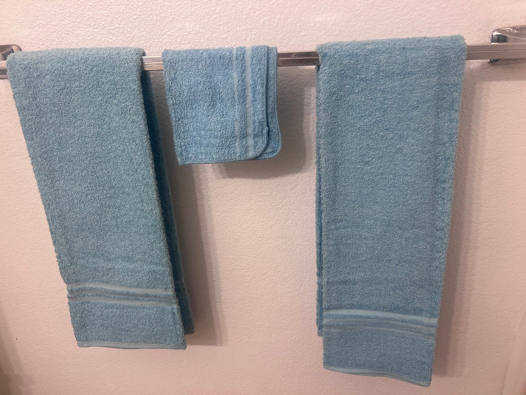 Turquoise Vintage Bath Towels and Hand Towel - Etsy
