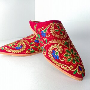 Moroccan Handmade Slippers || Leather Unisex Babouches || Babouche ...