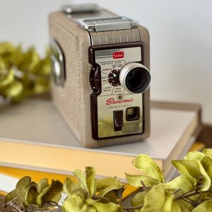 Vintage Kodak Brownie 8mm Movie Camera II 1950 8 Mm Film Movie - Etsy