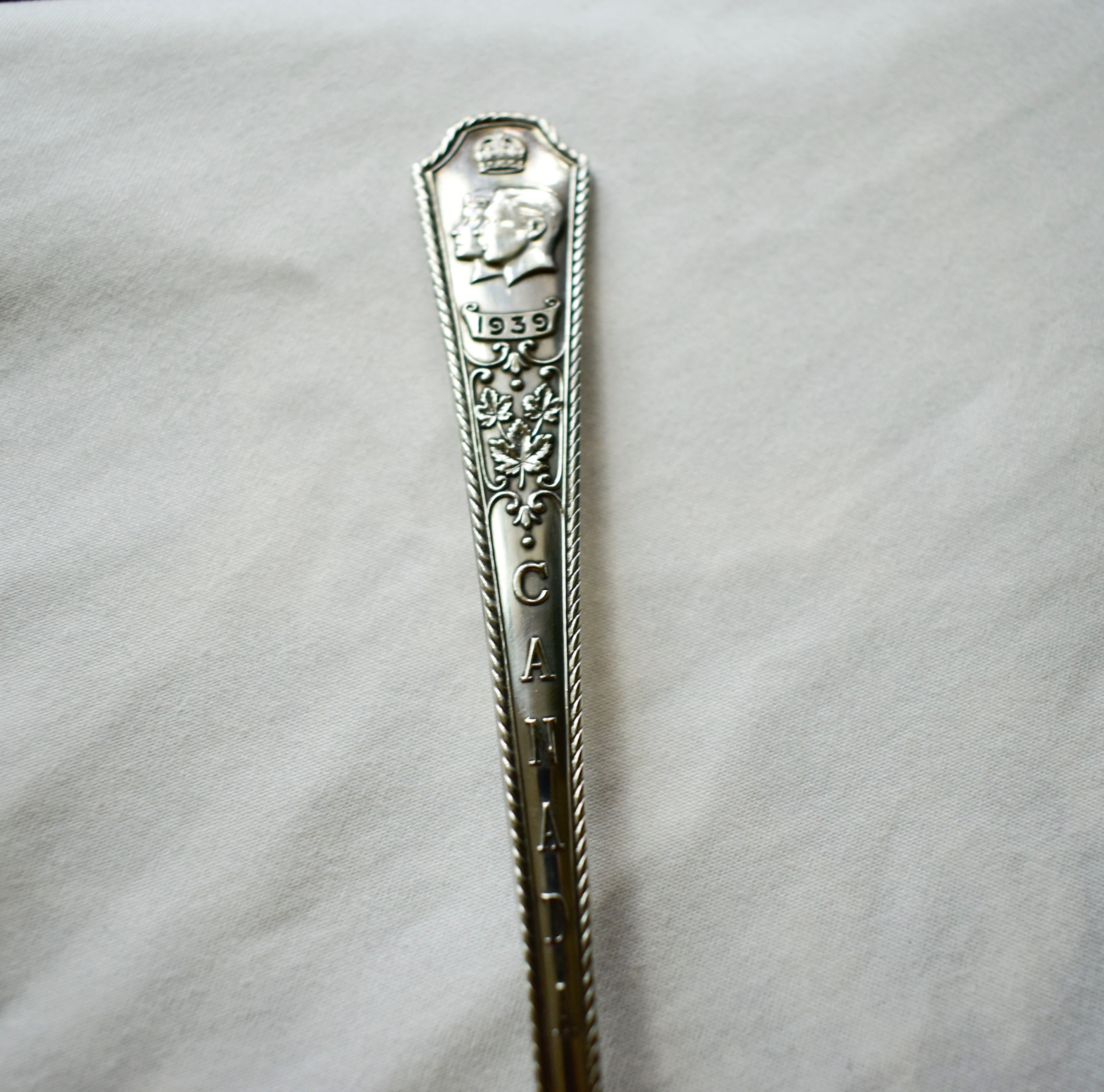 Carlton Silver Plate Slotted Spoon Canada 1939 Commemorating Royal ...