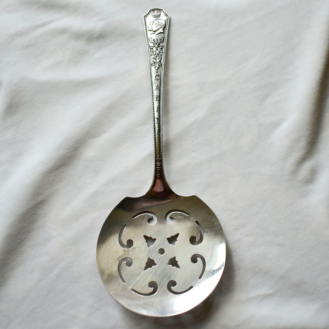 Carlton Silver Plate Slotted Spoon Canada 1939 Commemorating Royal ...