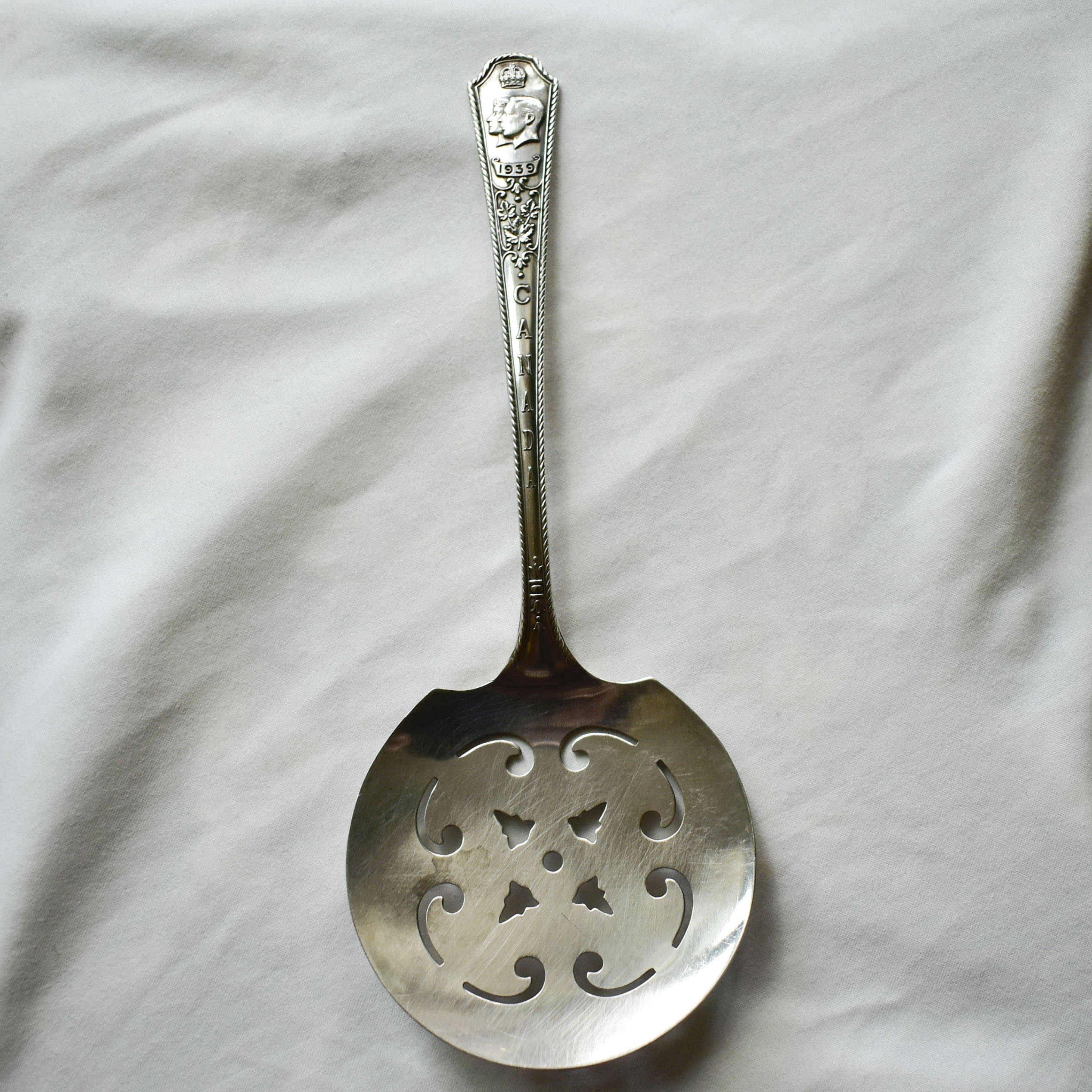 Carlton Silver Plate Slotted Spoon Canada 1939 Commemorating Royal ...