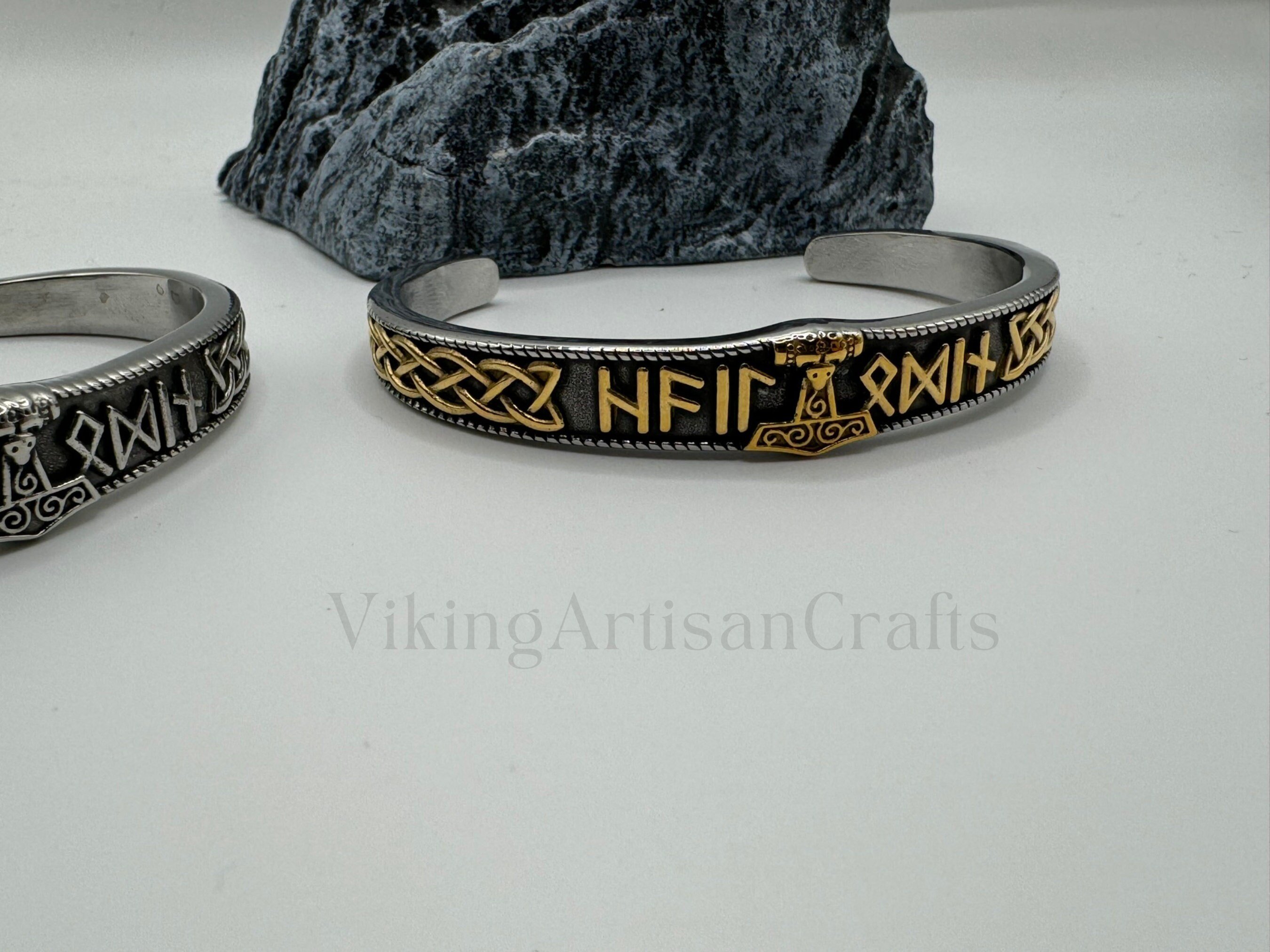 Thor Mjolnir Viking Bracelet, Celtic Knot Design, Viking Nordic Runes ...