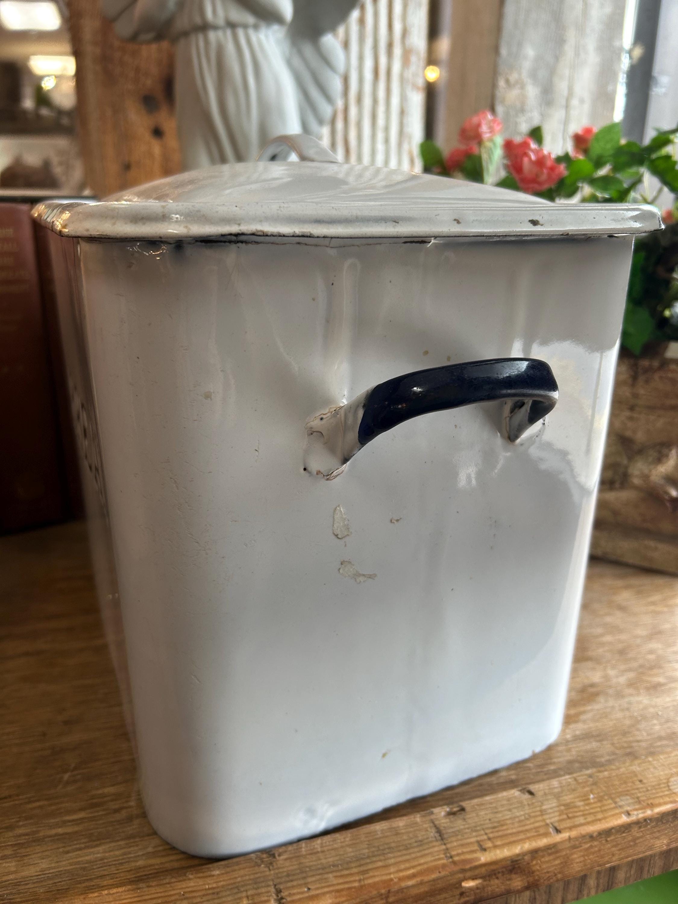 Vintage Enamel White Bread Bin. Vintage Enamel Bread Box. Farmhouse ...
