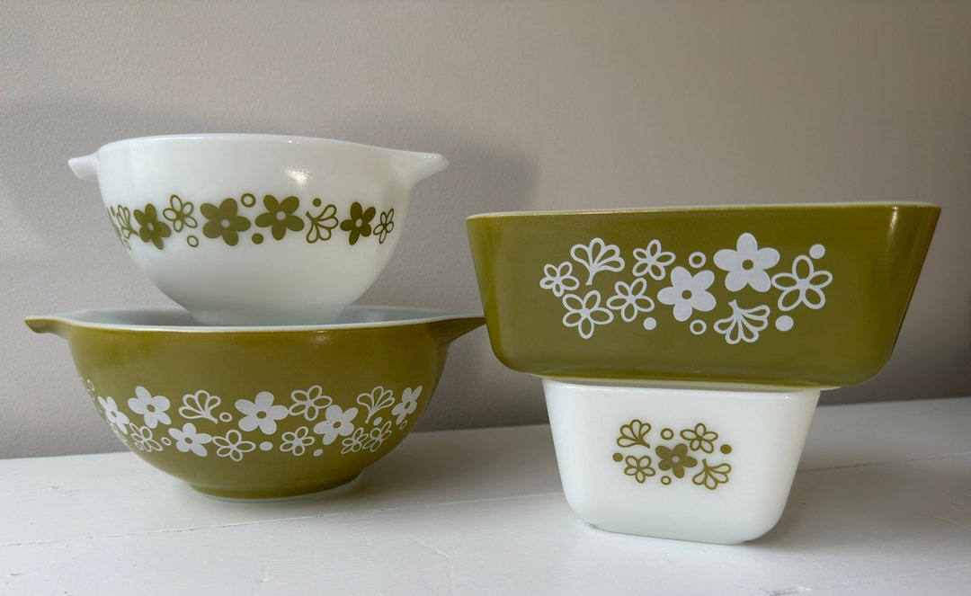 4 Piece Set Vintage PYREX 1972-1979 Spring Blossom Green Crazy Daisy ...