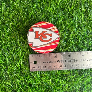 Chiefs Cake Pucks (6) Party Treats, Kansas City Chiefs Game Day Treats ...