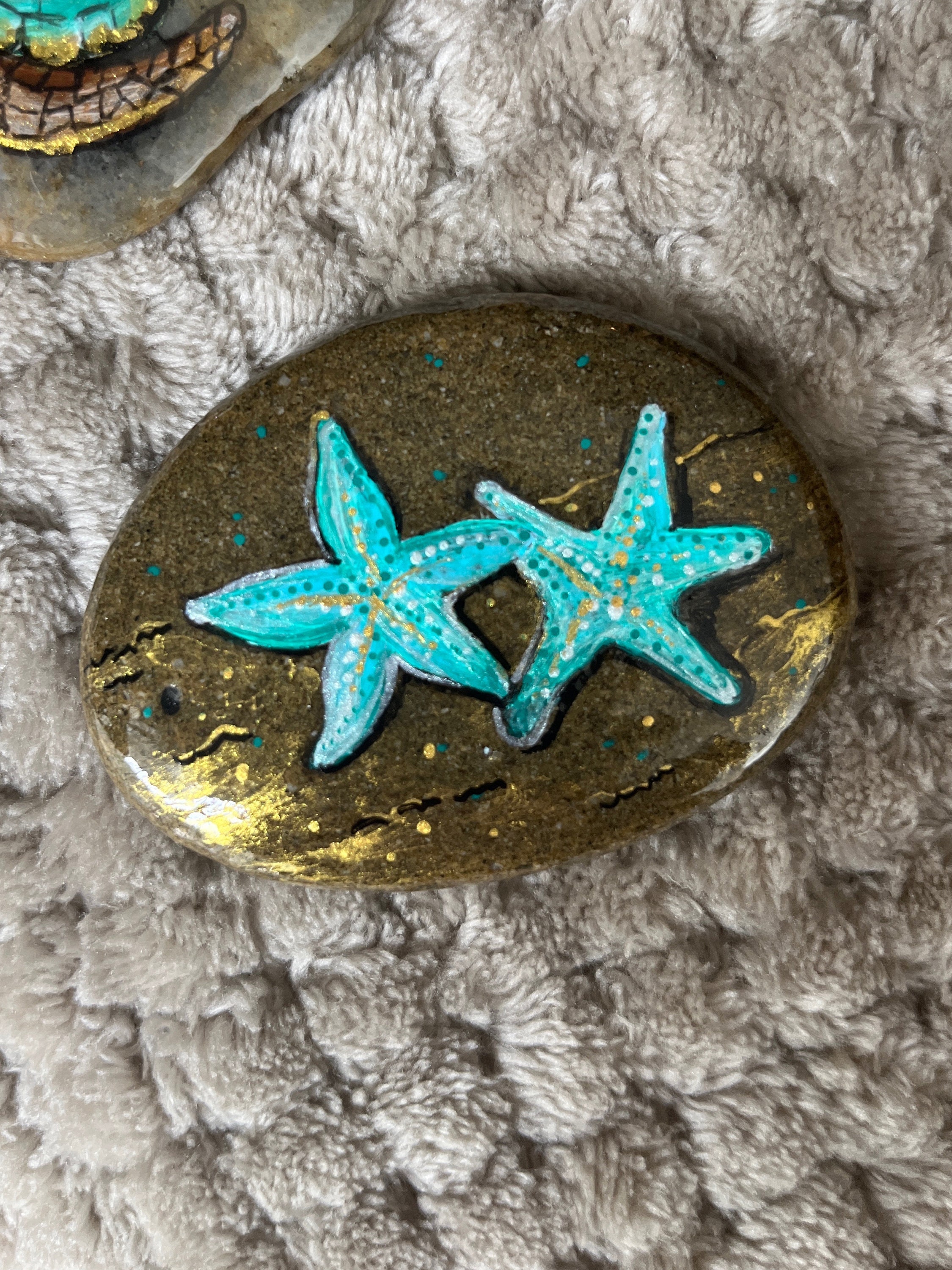Set of 3 Beach Themed Painted Rocks. Seahorse, Sea Turtle and Shell - Etsy
