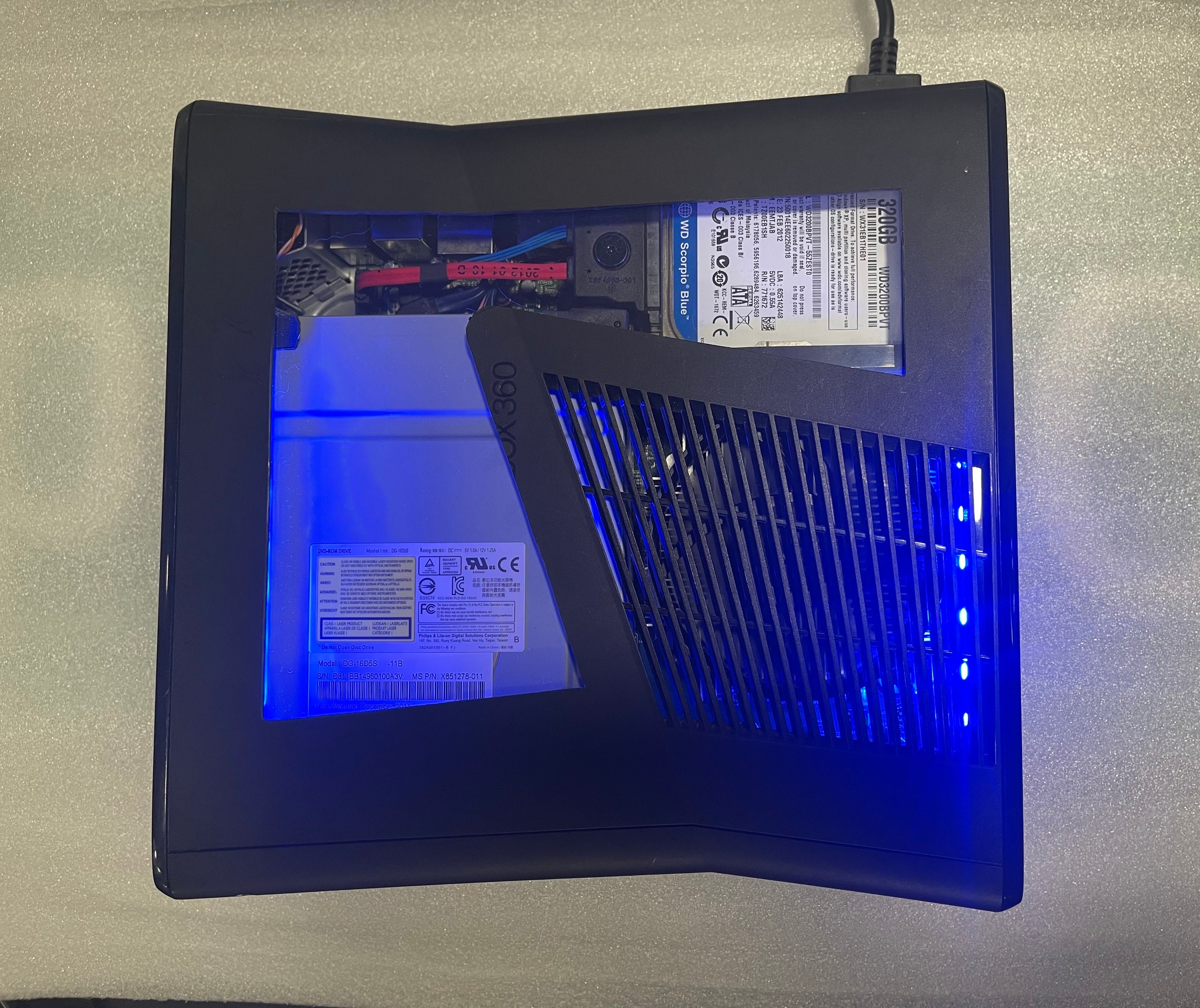 Modded Xbox 360 Slim 320GB Window Cut Blue Led - Etsy