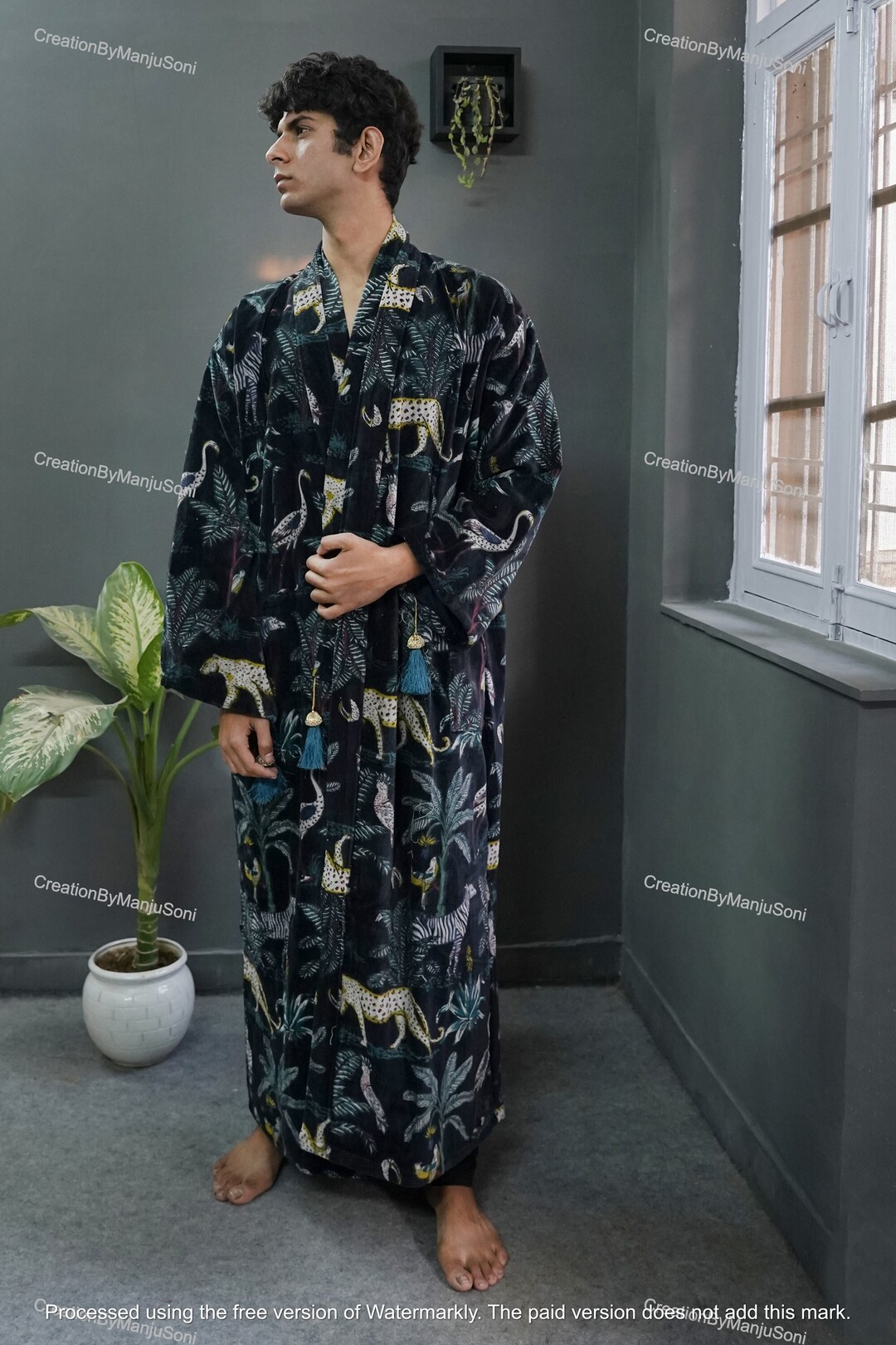 OFMD Black Jungle Velvet Banyan Fabric Kimono Cotton Velvet Robe Long ...