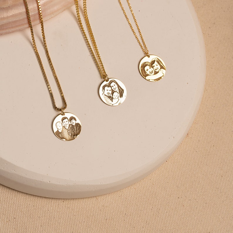 Custom Portrait From Family Necklace, Engraved Portrait From Photo ...