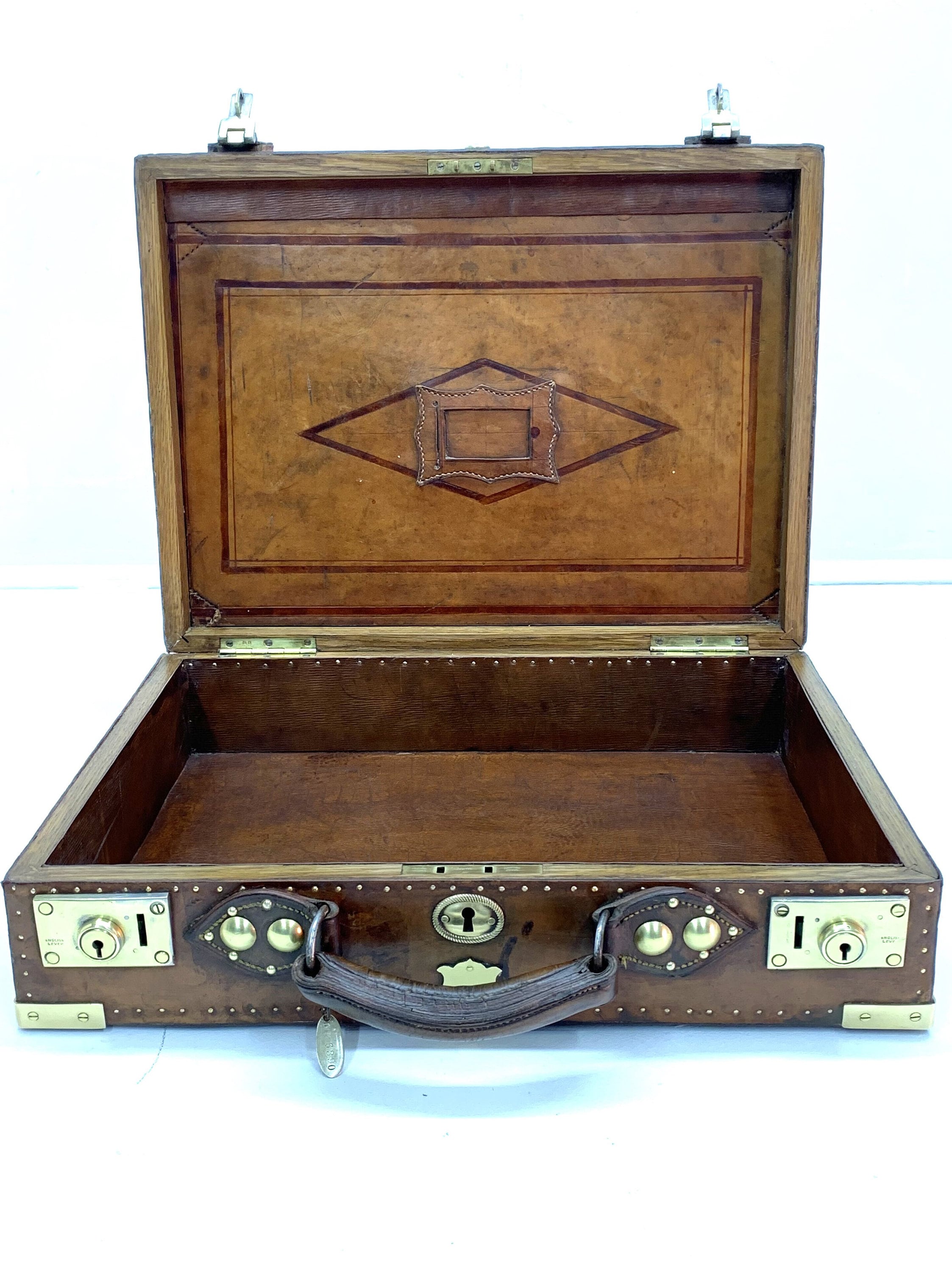 Antique Vintage Leather on Oak Dispatch Case - Etsy UK