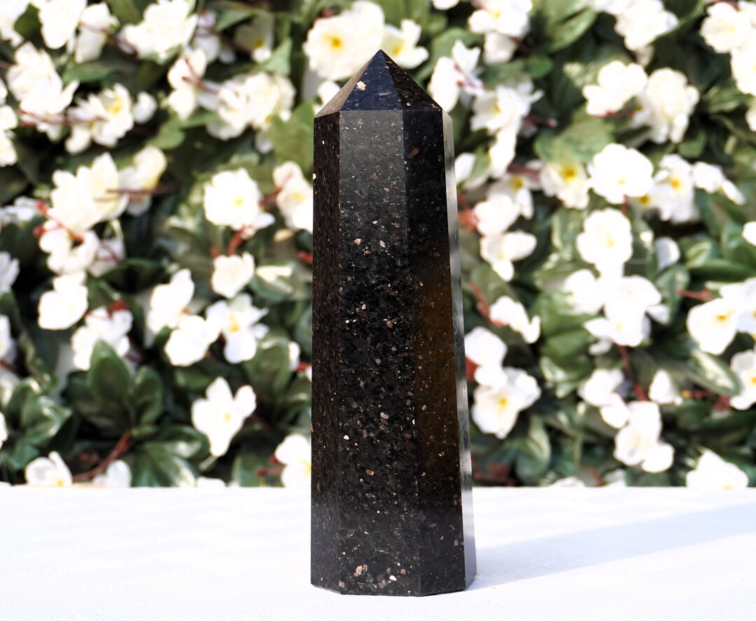 Nuummite Tower. 9inch 230MM Black Nuummite Stone Minerals Healing ...