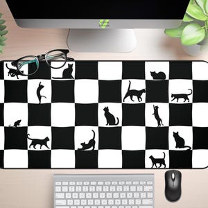 Black Cat Checkered Mouse Pad Large Desk Mat Monochrome Animal Gaming ...