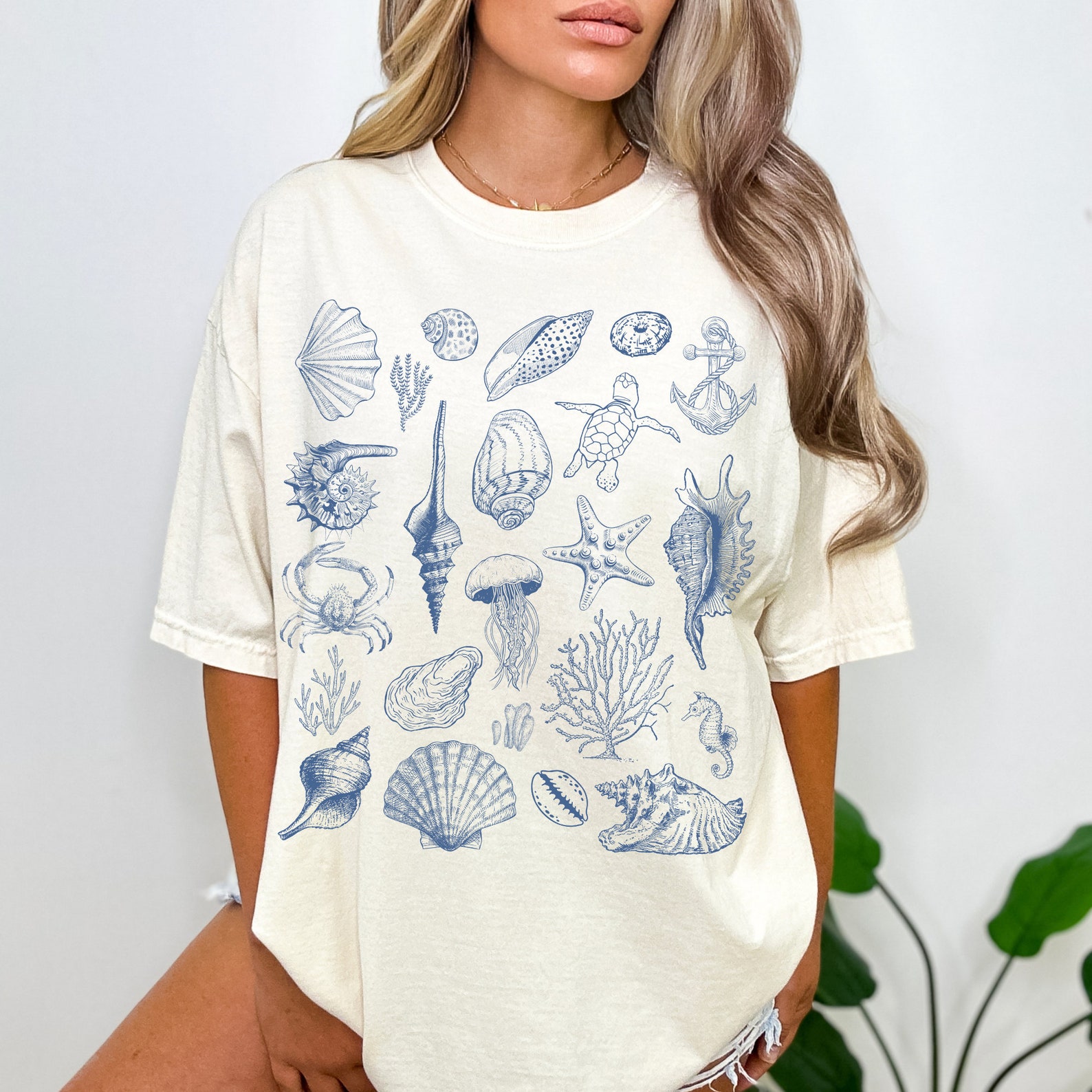 Seashell Graphic Tee Vintage 90s Tattoo Coastal Shirt Seashells Tshirt ...