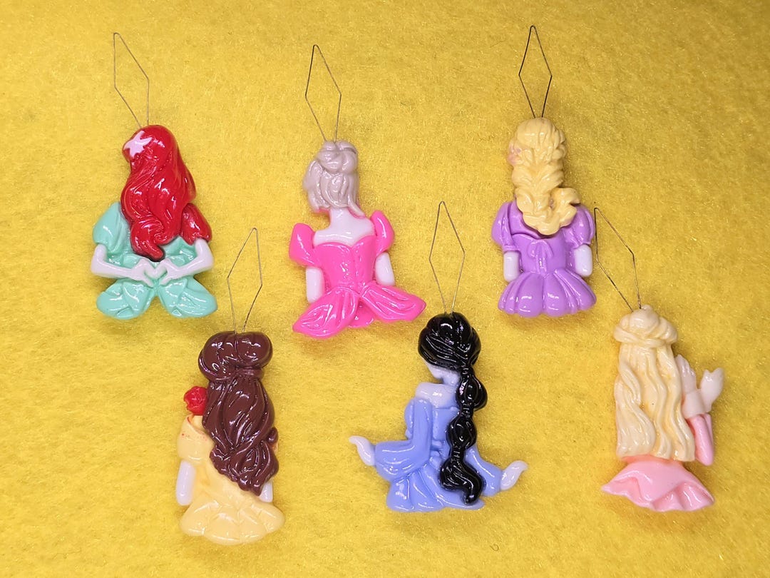 Needle Minder & Threader * Disney Princess * Magnetic Minders ...