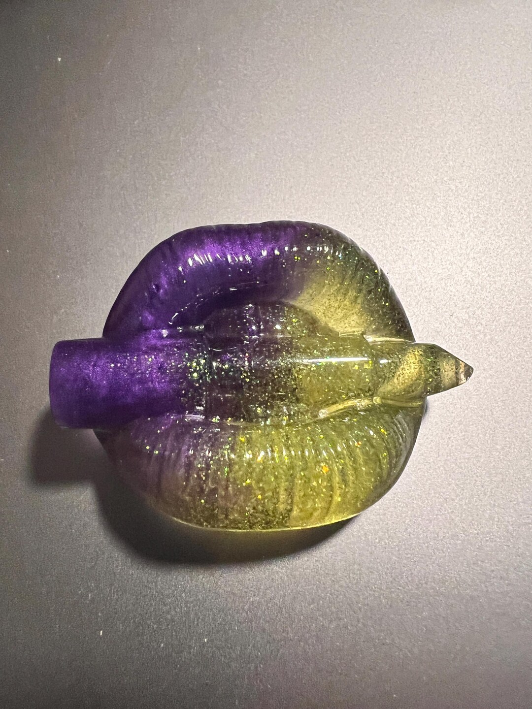 Lips Magnet Holding Lipstick - Etsy
