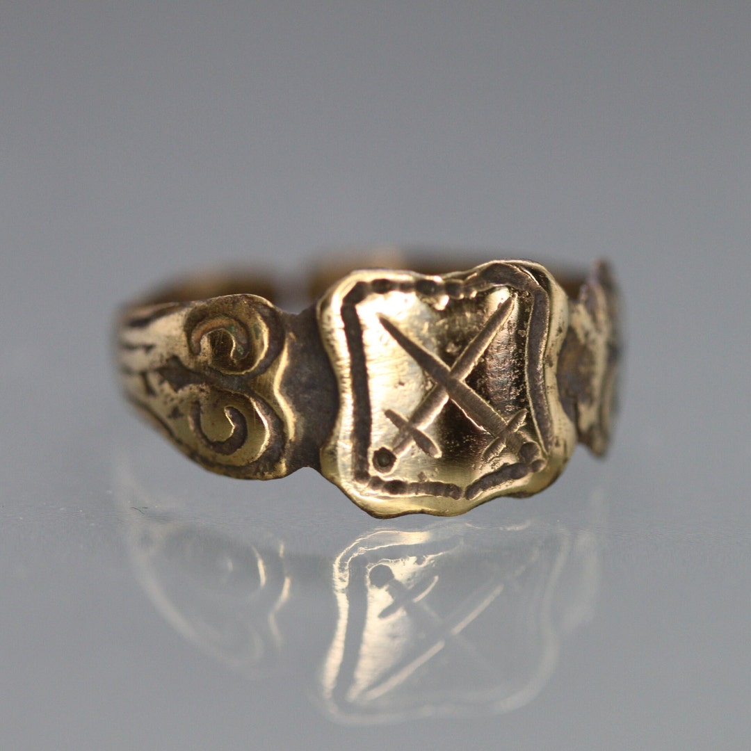 Medieval Coat of Arms Ring. Ancient Signet Ring. Sword Ring. Ancient ...