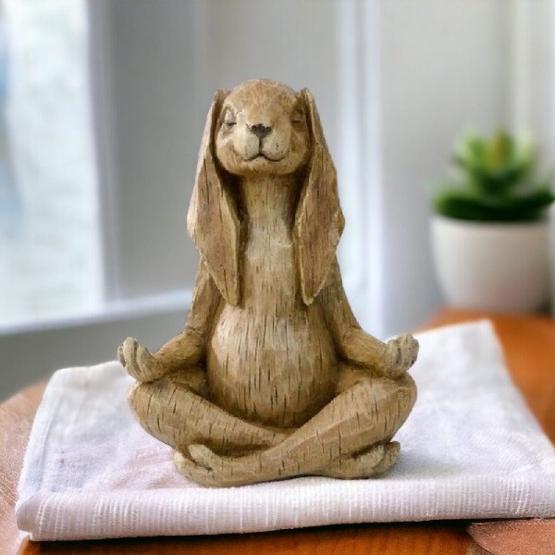 Bunny Rabbit Figurine Peacefulness Meditating Bunny Statue Decorations ...