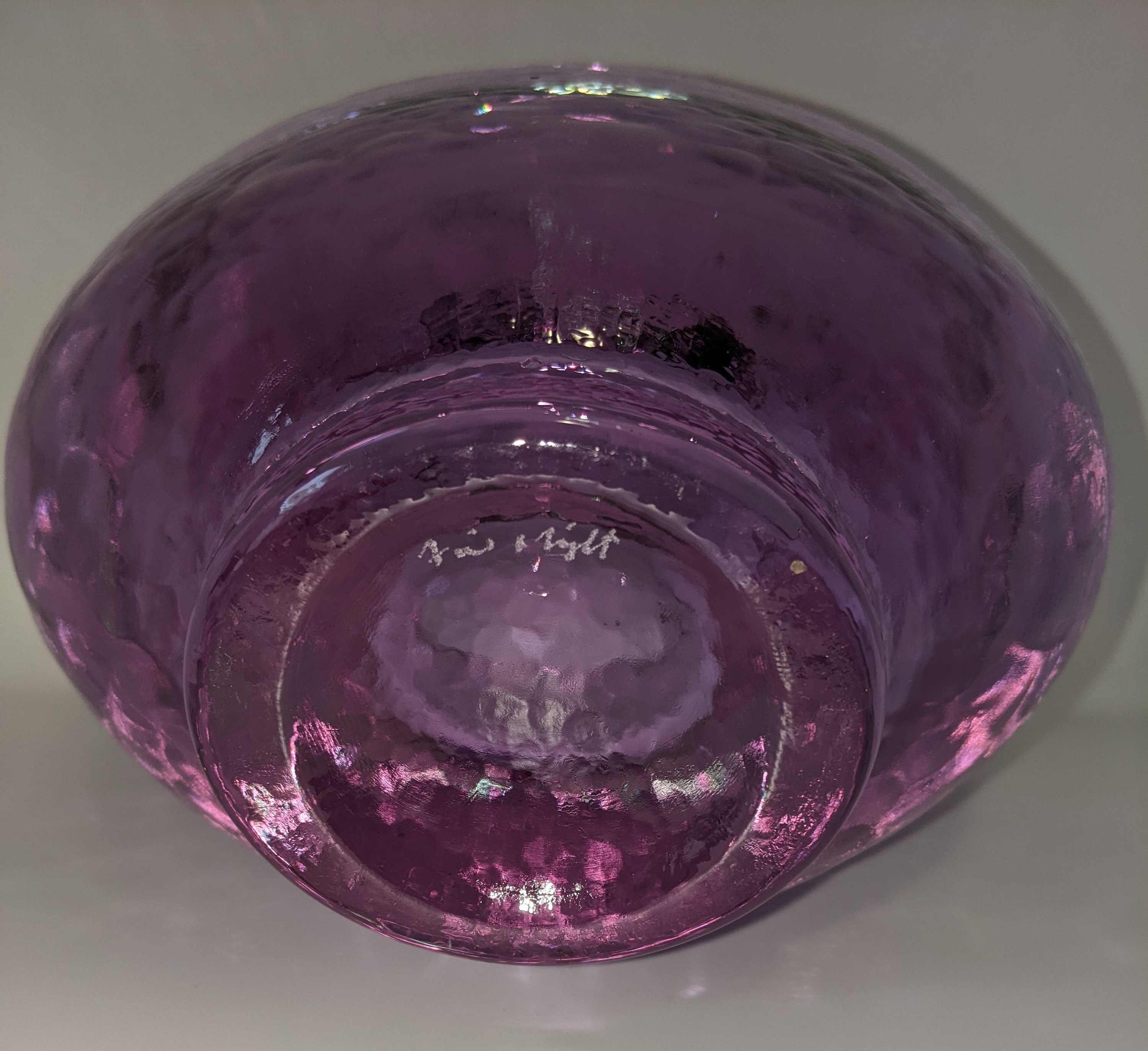 Rare Signed Vintage Alexandrite Fire and Light Oval Vase. Recycled ...