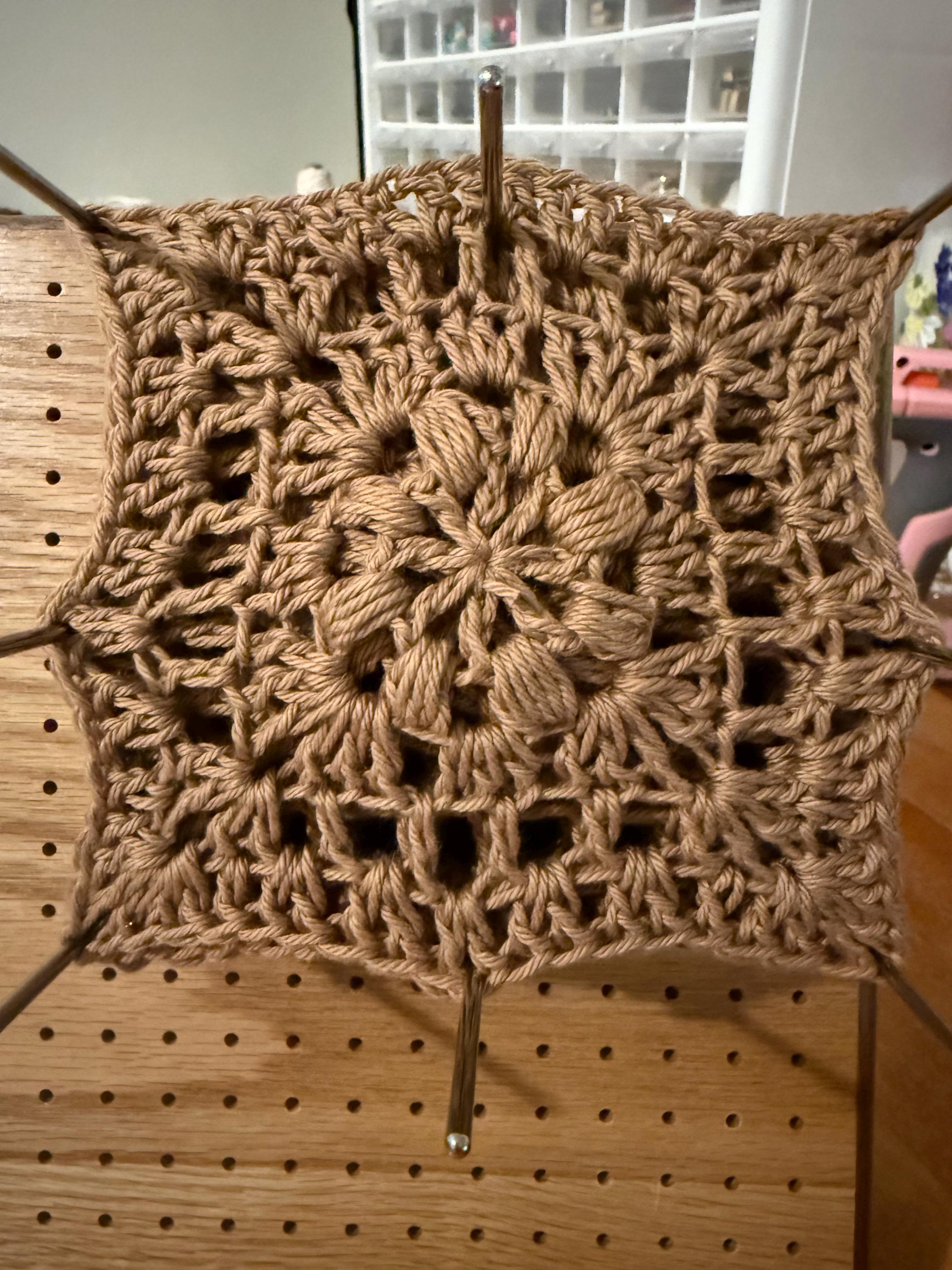 Granny Square Crochet Pattern: Beginner Friendly Step-by-step Guide ...