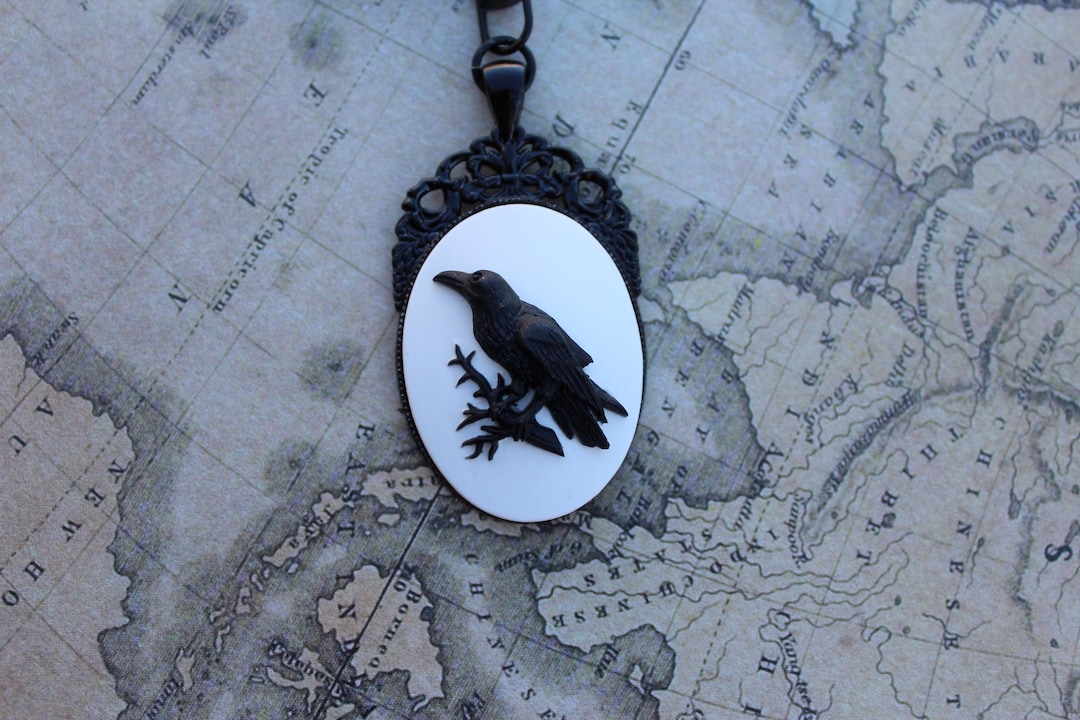 Large Crow Victorian Cameo Keychain - Handmade Retro Holiday Keychain ...