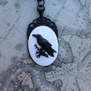Large Crow Victorian Cameo Keychain - Handmade Retro Holiday Keychain ...