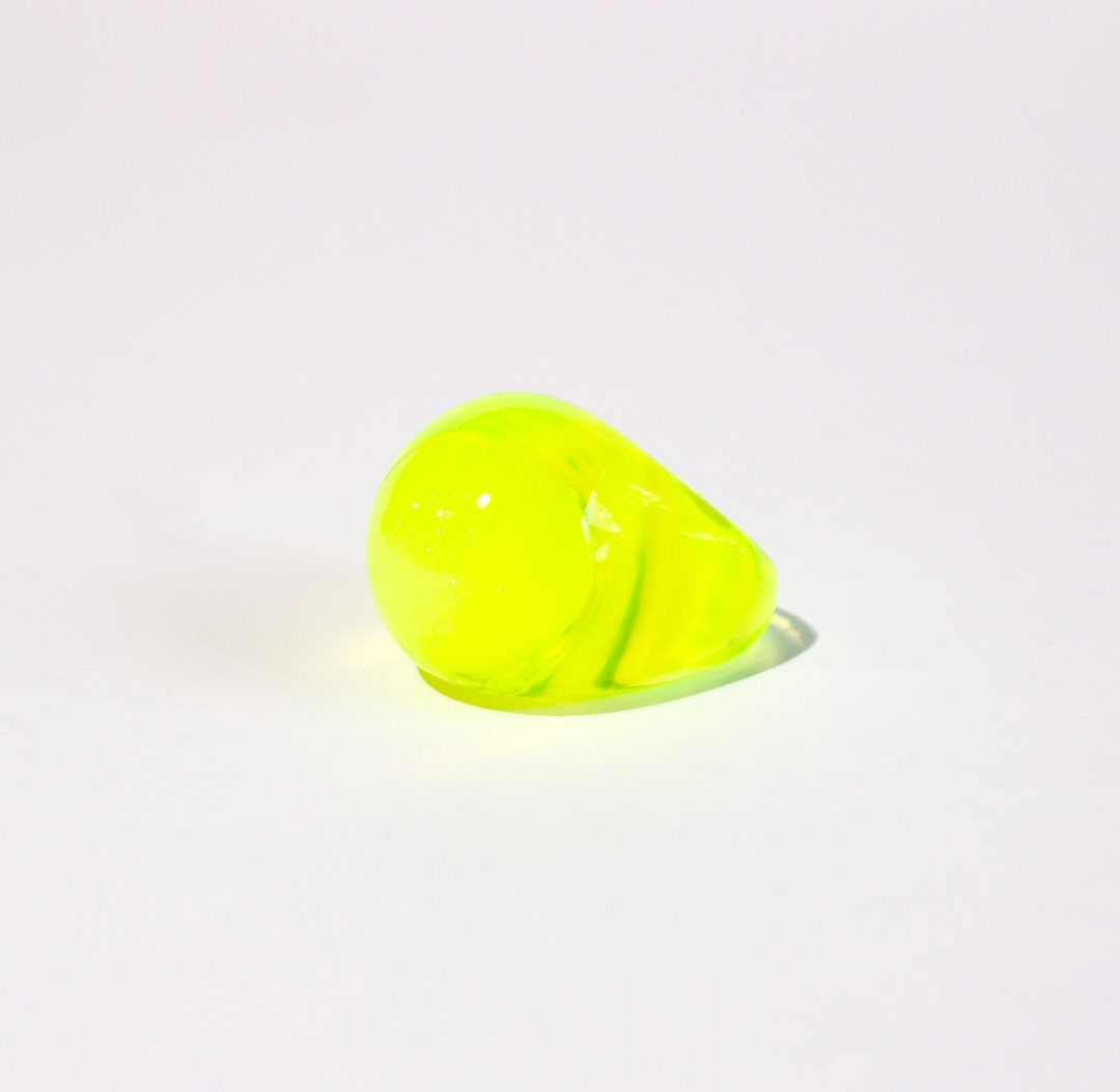 Snow Globe Ring Neon Yellow, Fidget Ring, Shaker Ring, Aqua Ring ...