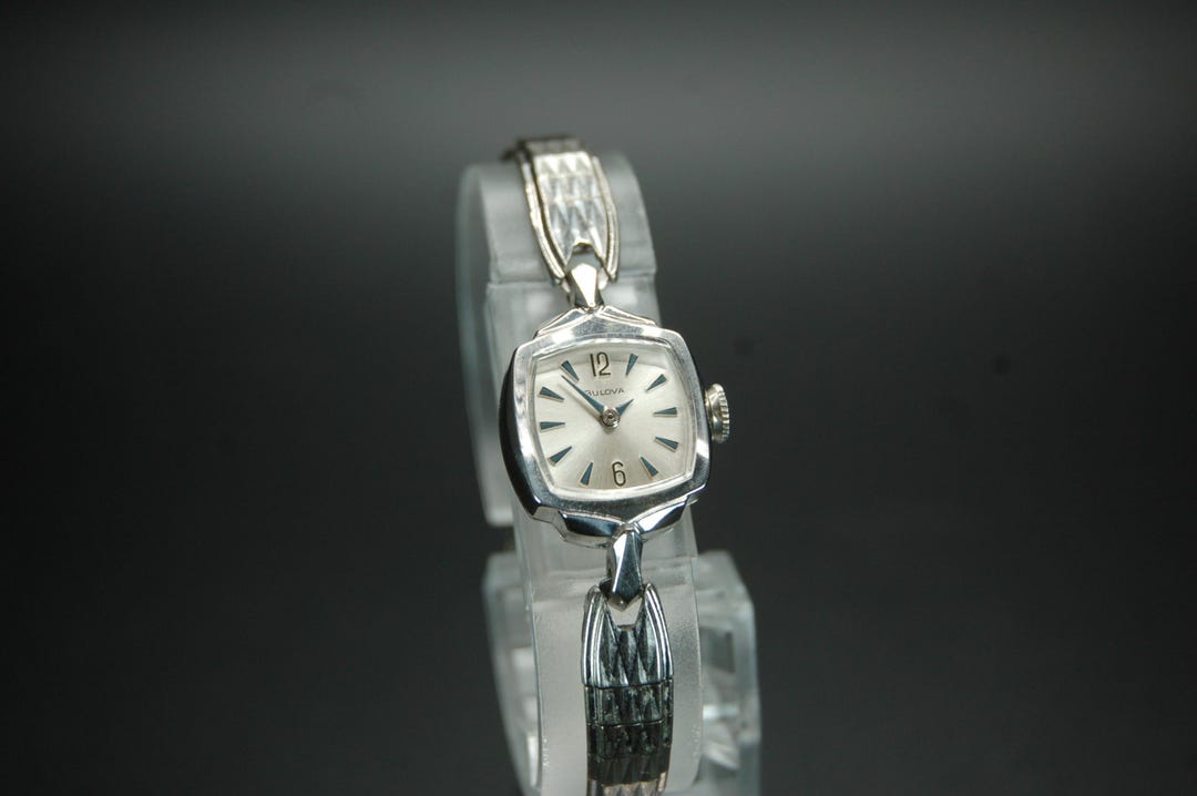 Beautiful Vintage Large Square Face Bulova Dinner Watch - Etsy
