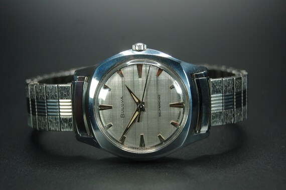 Stunning Vintage Bulova M7 Automatic Watch - Gem