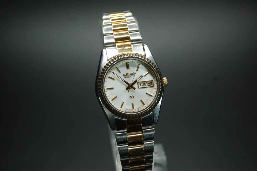 Vintage Ladies Seiko SQ Quartz Day/date Watch REF#3E23-0A69 - Etsy Canada