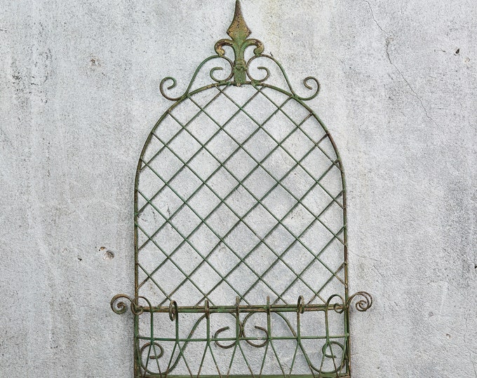 Vintage Garden Trellis Rustic Metal Wall Decor, Antique Plant Support ...