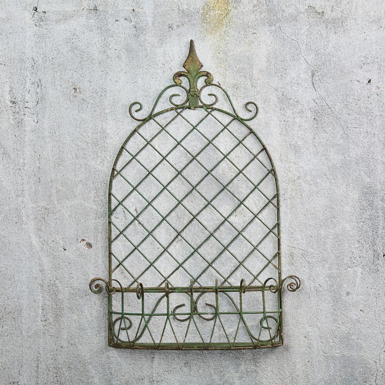 Garden Trellis Wall Decor - Rustic Metal Plant Support, Vintage Iron ...
