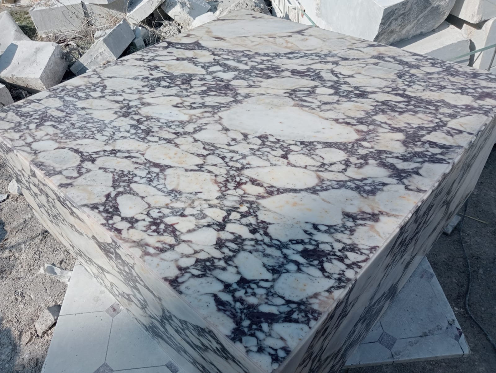 Calacatta Viola Marble Plinth Coffee Table: Custom Cube End Table - Etsy