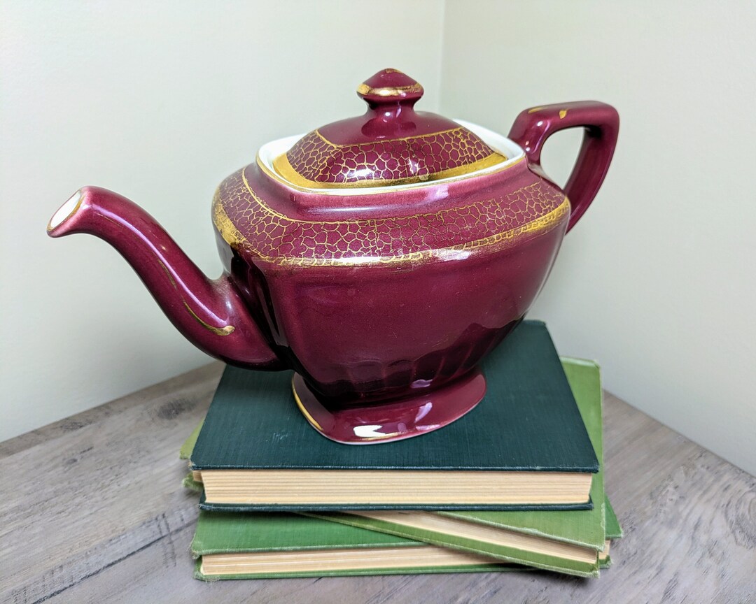 Vintage Hall Hollywood Teapot, Maroon and Gold #0113, 1935-1969 - Etsy